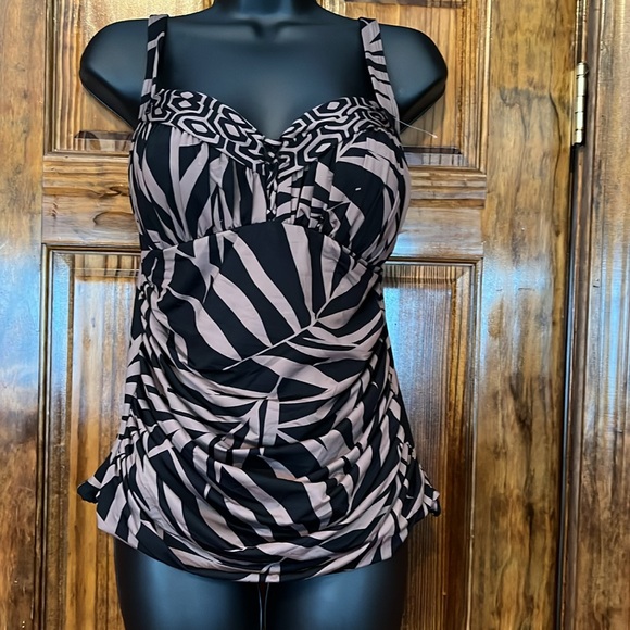 Miraclesuit | Swim | Nwot Sexy Miracle Suit Tankini Top | Poshmark